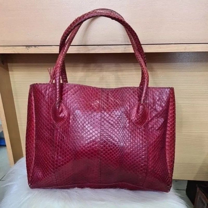 TAS KULIT ULAR ASLI RED SNAKE SKIN, Fesyen Wanita, Tas & Dompet di ...