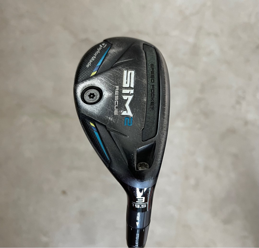 Taylormade Golf SIM2 Rescue. Tour AD IZ-75s, Sports Equipment, Sports ...