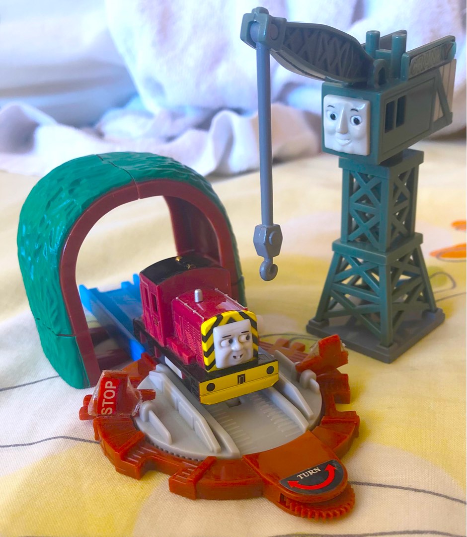 Thomas Capsule Wind Up Set, Hobbies & Toys, Toys & Games on Carousell