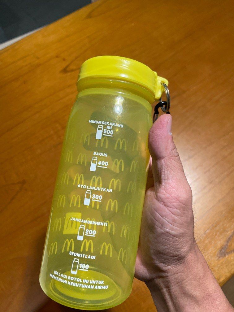 Tumber mcd kuning, Kitchen & Appliances di Carousell