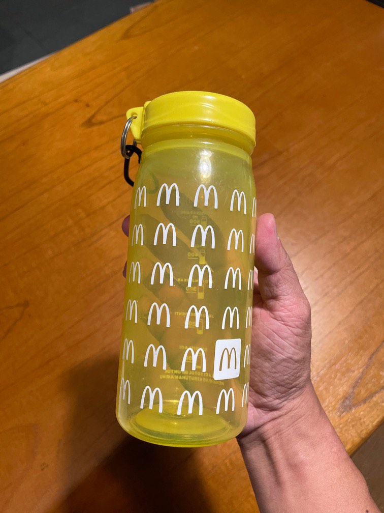 Tumber mcd kuning, Kitchen & Appliances di Carousell