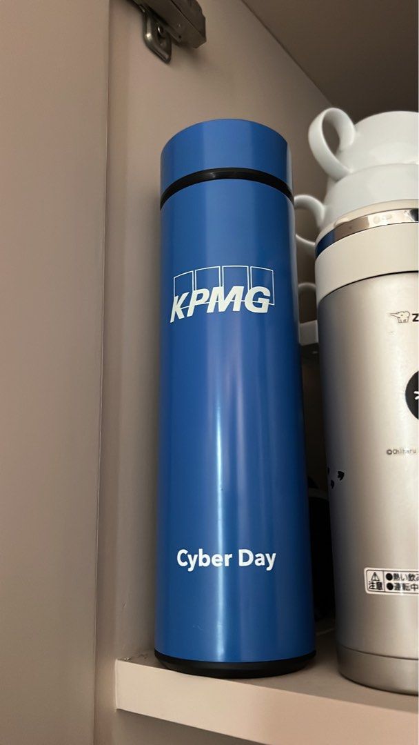 Tumbler KPMG brand new, Kitchen & Appliances di Carousell