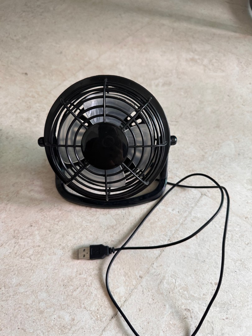 USB fan, Furniture & Home Living, Lighting & Fans, Fans on Carousell