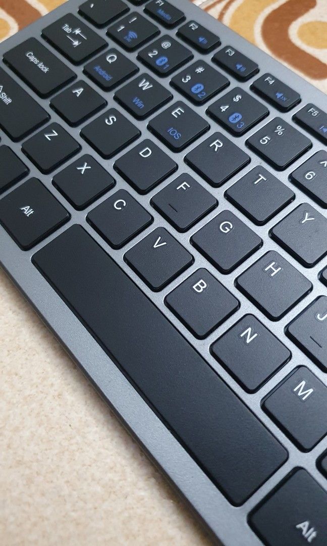 Valore Wireless Bluetooth Keyboard with Touchpad Trackpad for Laptop iPad MacBook, Computers ...