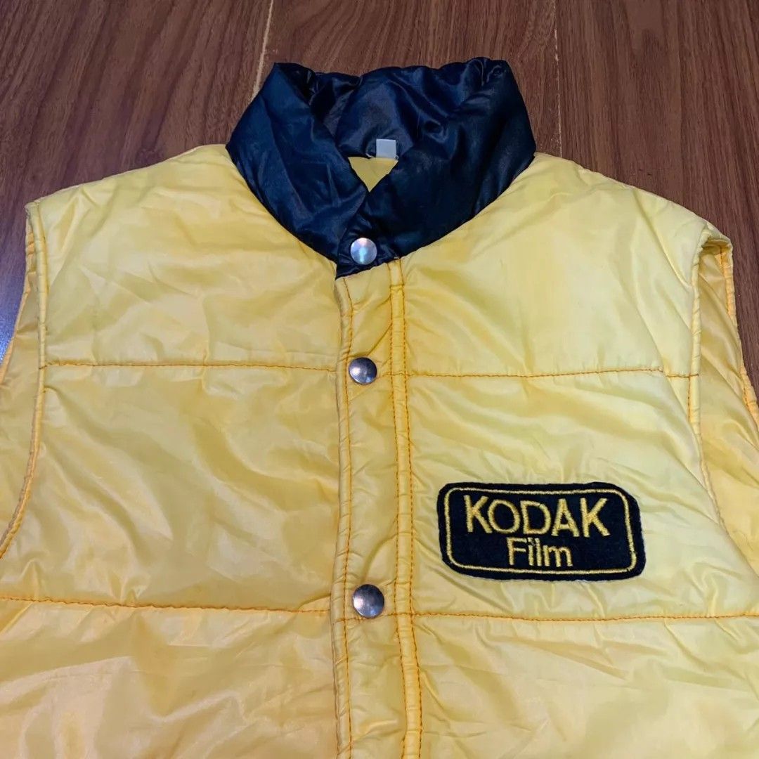 Vest Kodak Film Size Fit 62 x 51, Fesyen Pria, Pakaian , Baju Luaran di Carousell