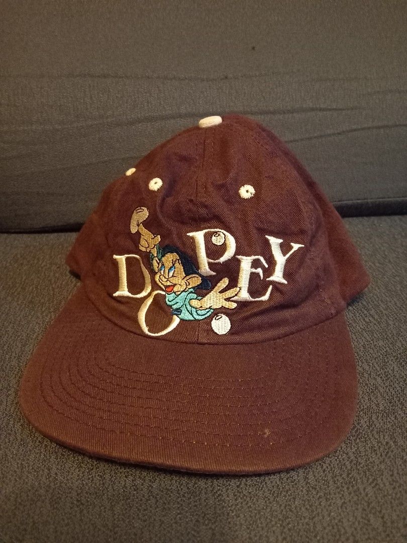 Vintage dopey snow white disney cap hat, Men's Fashion, Watches ...