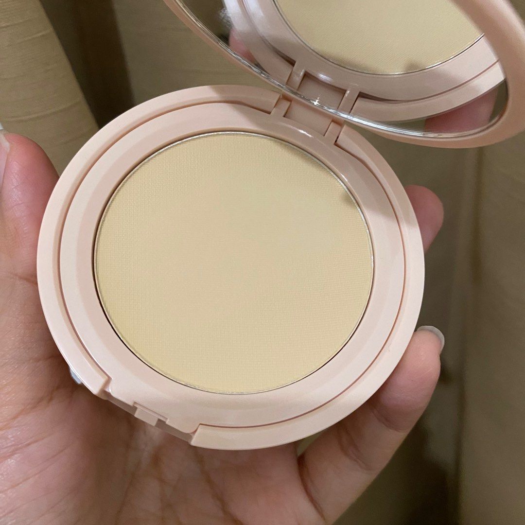 Wardah Velvet Powder Foundation Shade Light Ivory 22N, Kesehatan ...