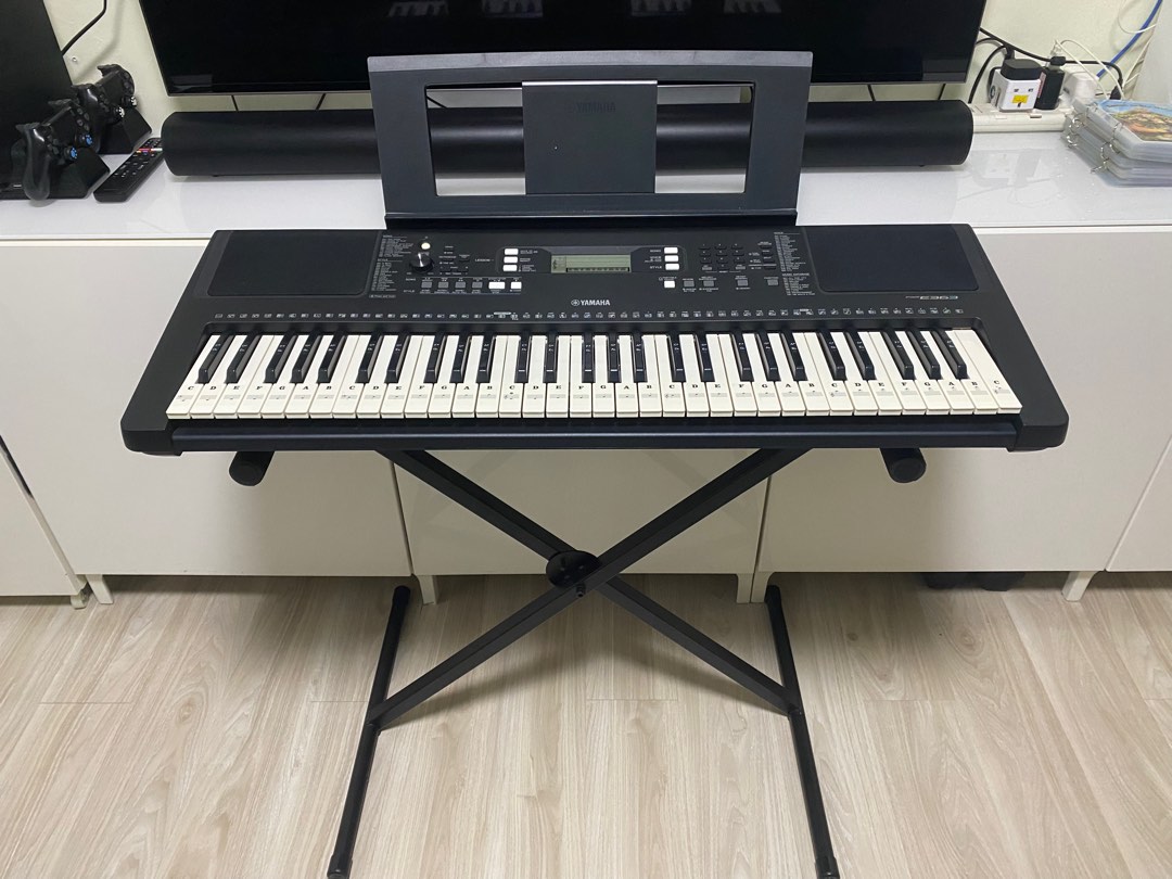 Yamaha PSR E363, Hobbies & Toys, Music & Media, Musical Instruments on ...
