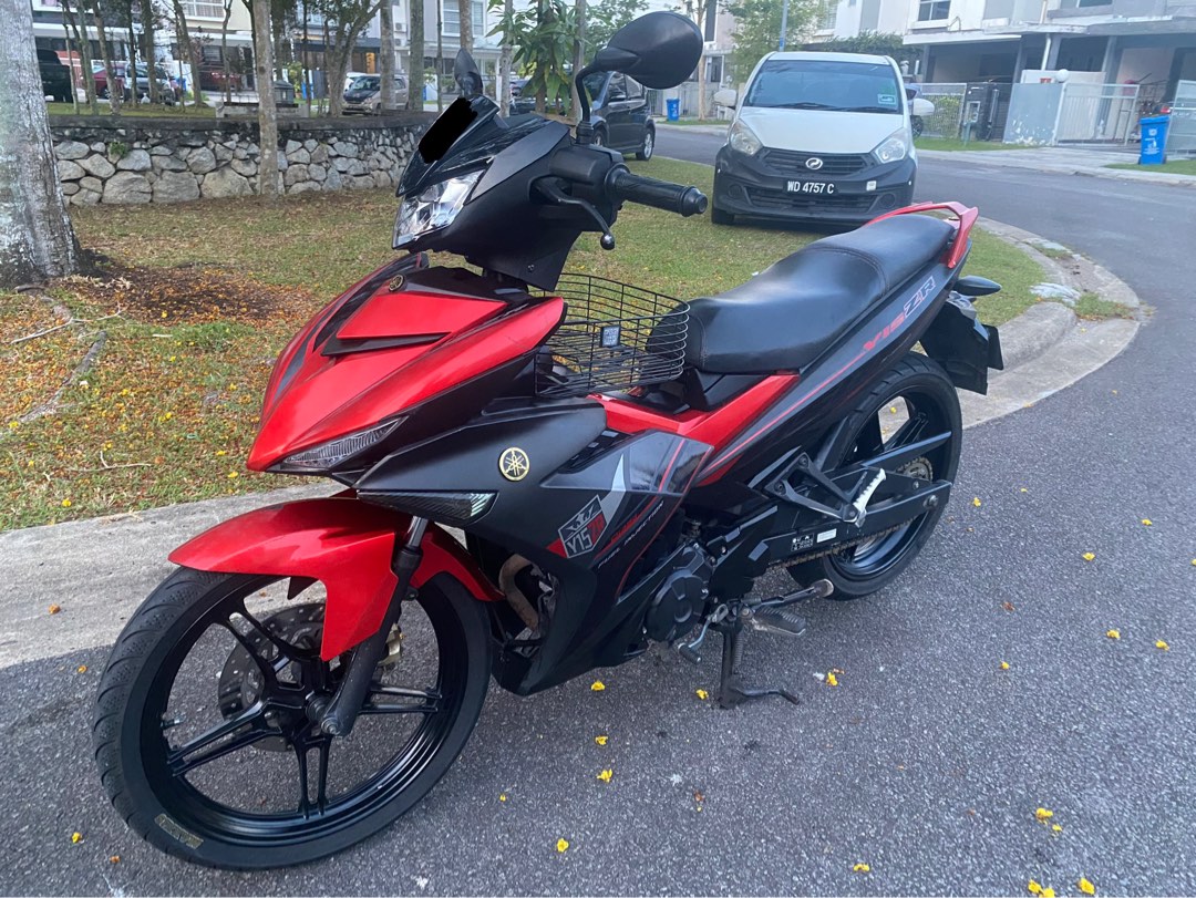 Yamaha Y15zr Merah Robot, Motorbikes on Carousell
