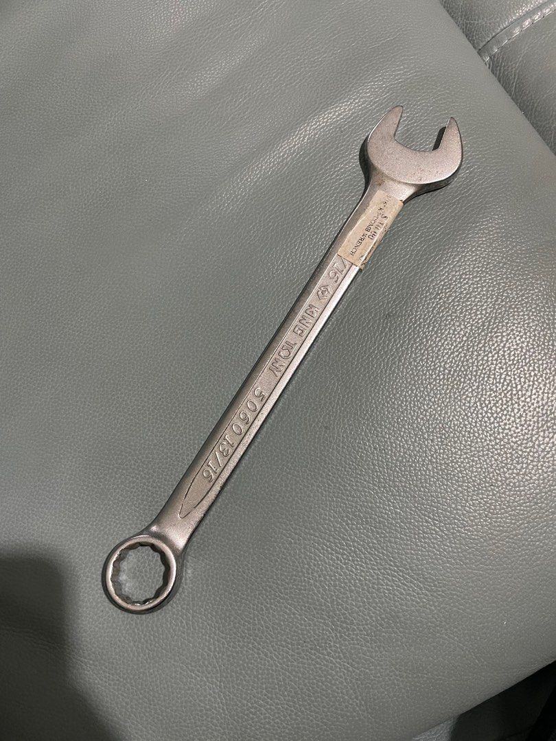 13/16 inch spanner/wrench, Furniture & Home Living, Home Improvement ...