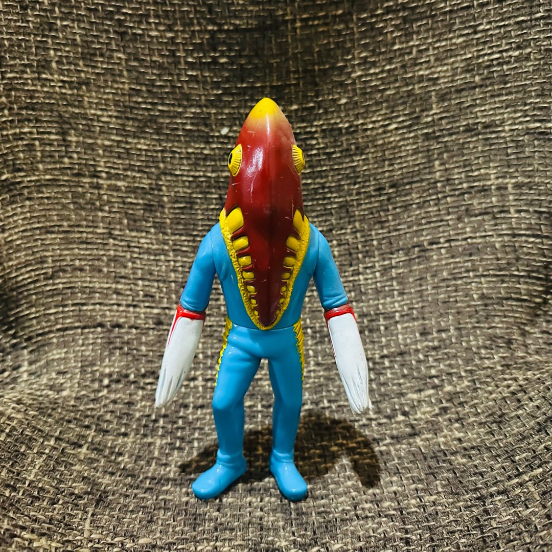 Alien Metron - Bandai Ultraman Ultra Monster 1994 China Pvc Action ...