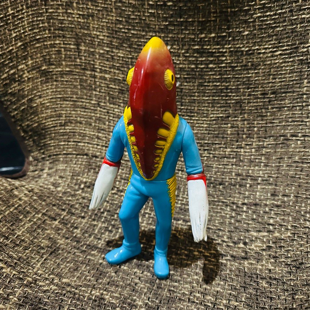 Alien Metron - Bandai Ultraman Ultra Monster 1994 China Pvc Action ...