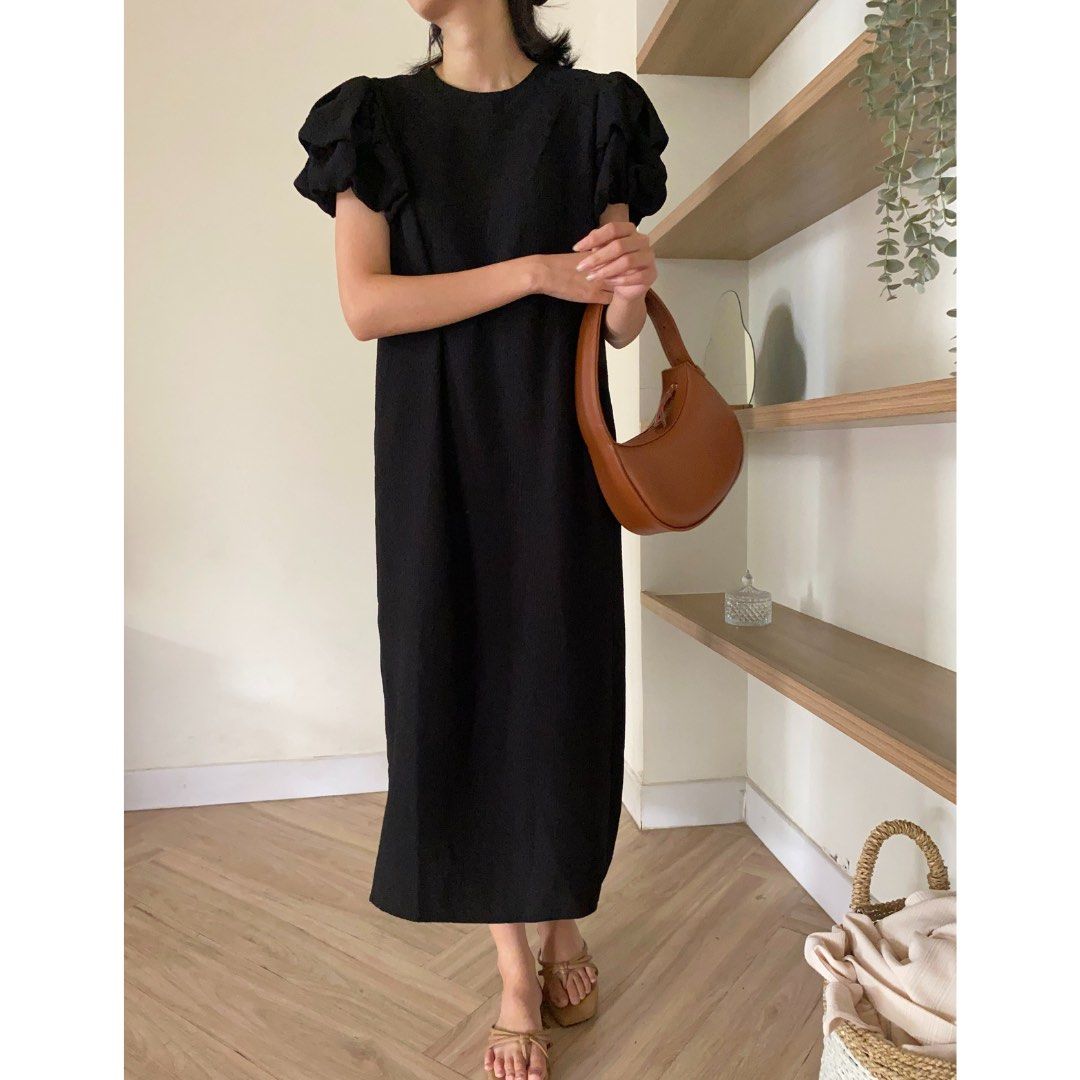 Basic Sunday Lui Dress BRAND NEW WITH TAG, Fesyen Wanita, Pakaian ...