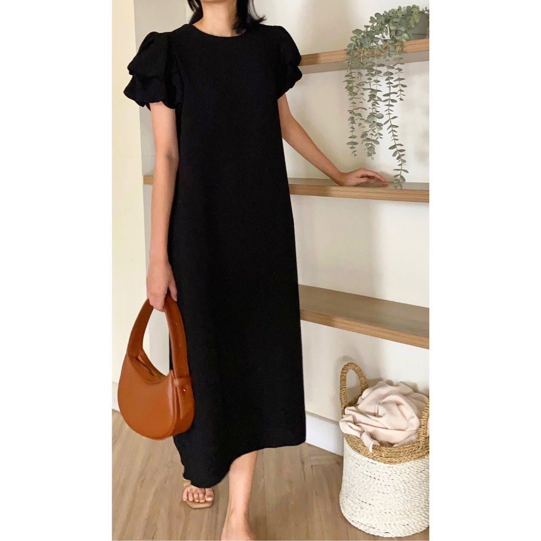 Basic Sunday Lui Dress BRAND NEW WITH TAG, Fesyen Wanita, Pakaian ...
