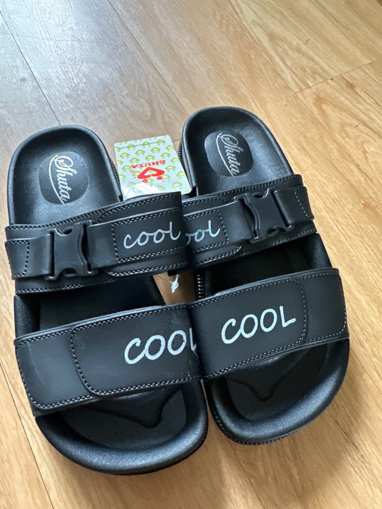 Black cool sandals, Women's Fashion, Footwear, Flats & Sandals on Carousell