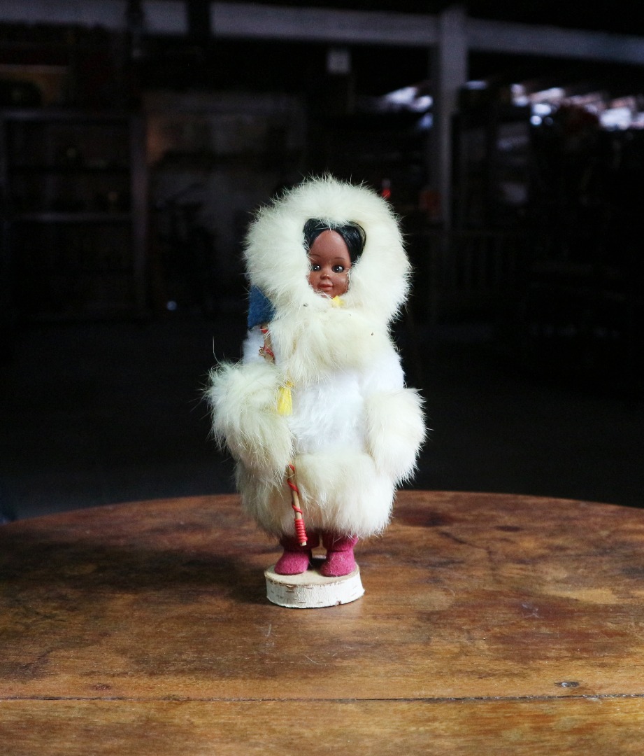 Boneka Inuit Amerika/Gadis Eskimo, Toys & Collectibles, Mainan di Carousell