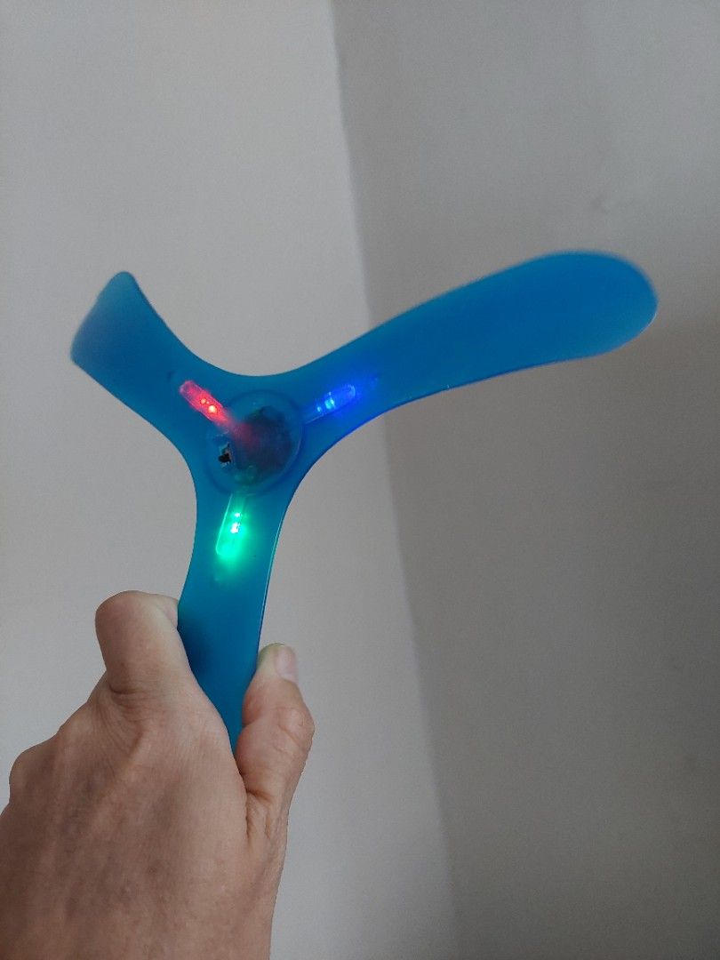 Boomerang Frishbee LED, Hobbies & Toys, Toys & Games on Carousell