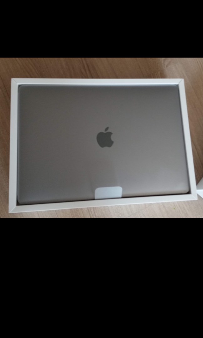 BRAND NEW MACBOOK AIR/PRO [FREE 3rd GEN AIRPODS], Computers & Tech ...