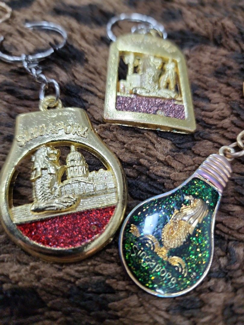 collection of 6 vintage key chains from Singapore, Hobbies & Toys ...