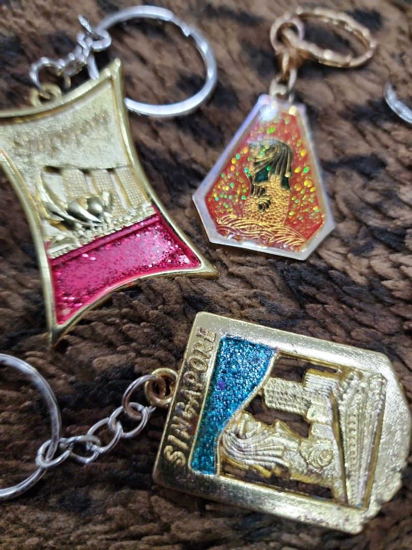 collection of 6 vintage key chains from Singapore, Hobbies & Toys ...