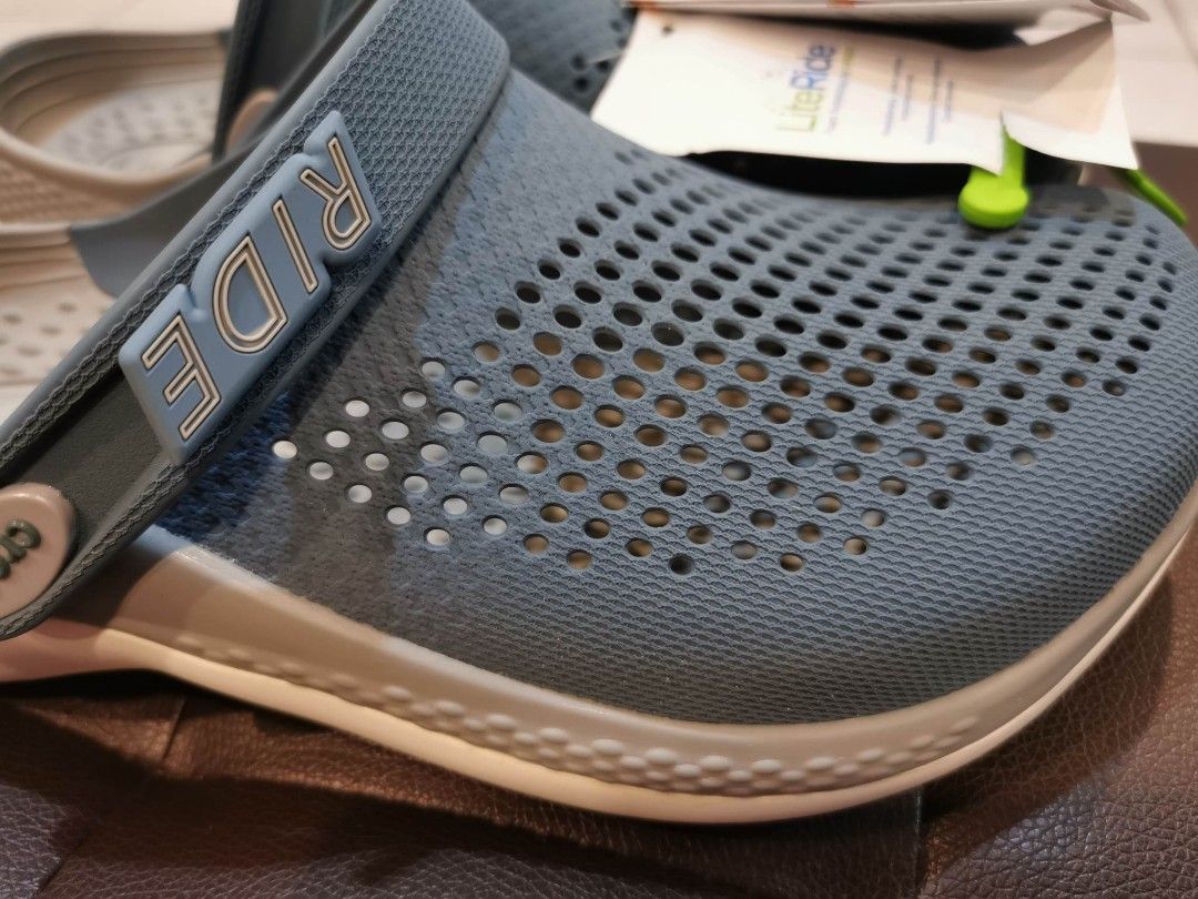 CROCS LITERIDE 360, Women's Fashion, Footwear, Flats & Sandals on Carousell