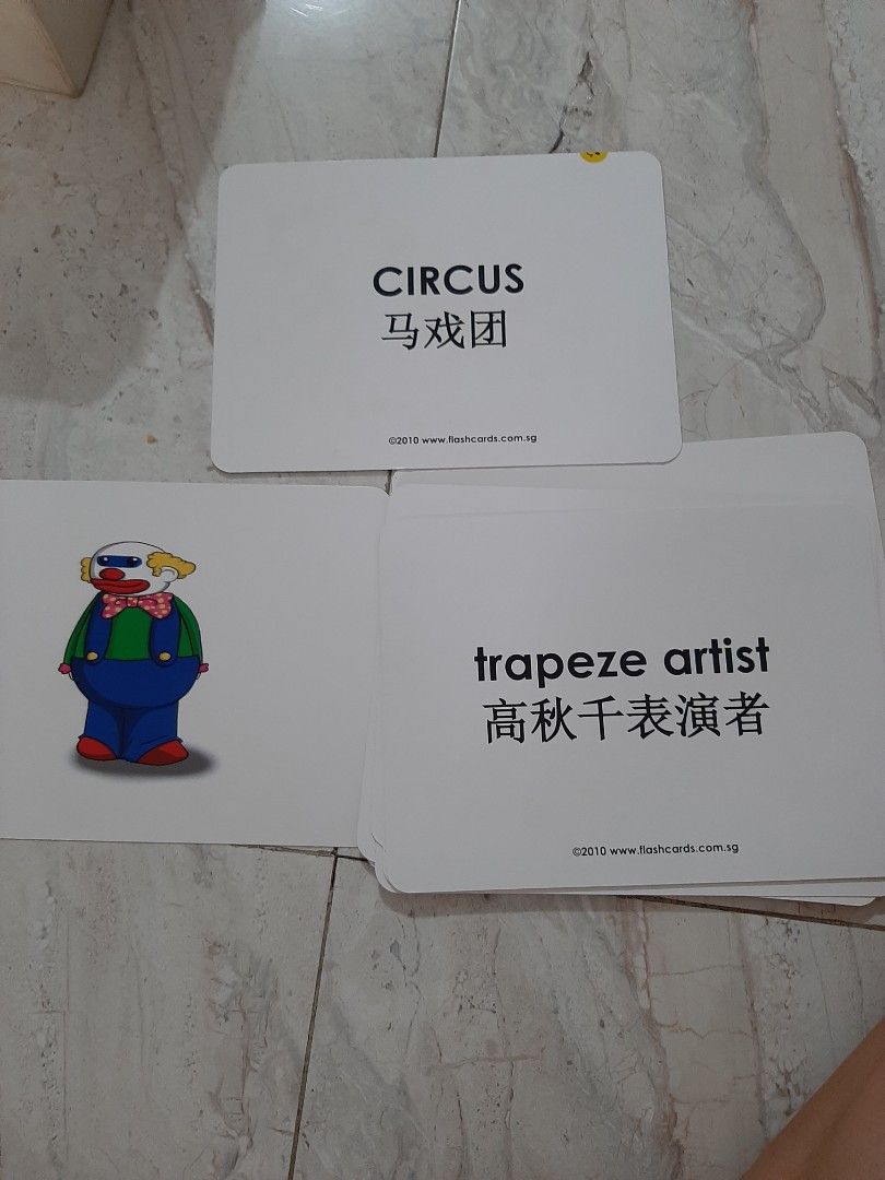 Flashcard circus, Buku & Alat Tulis, Buku Anak-Anak di Carousell