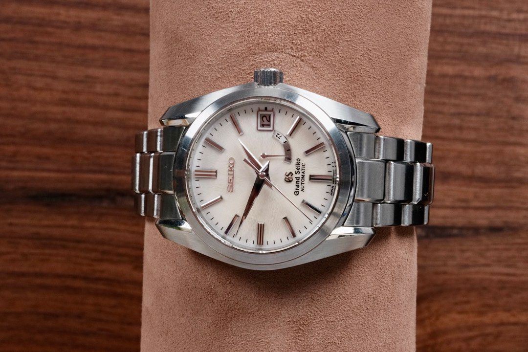 Grand Seiko SBGL001 iwate dial, Men's Fashion, Watches & Accessories ...