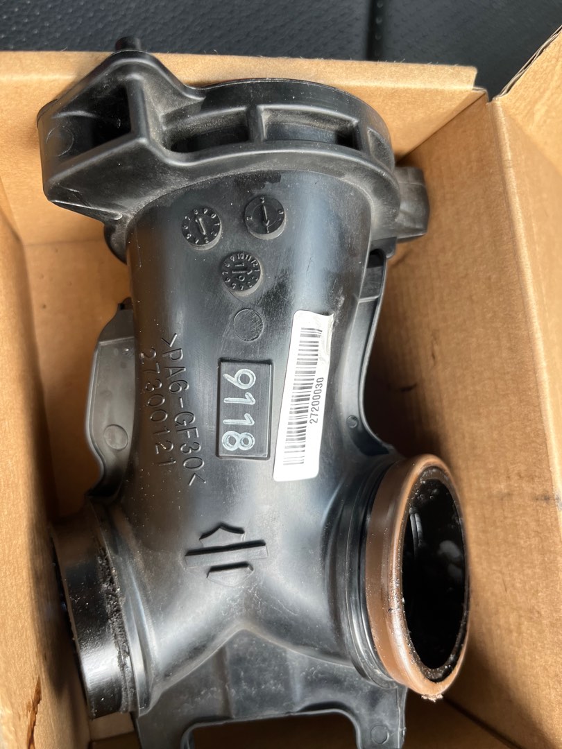 Harley M8 stock air intake manifold, Motorcycles, Motorcycle ...
