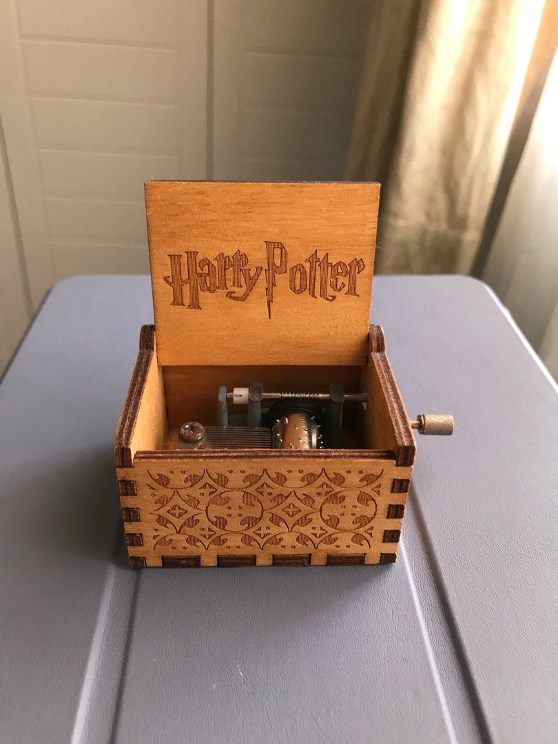 Harry Potter Musical Box, Hobbies & Toys, Collectibles & Memorabilia ...