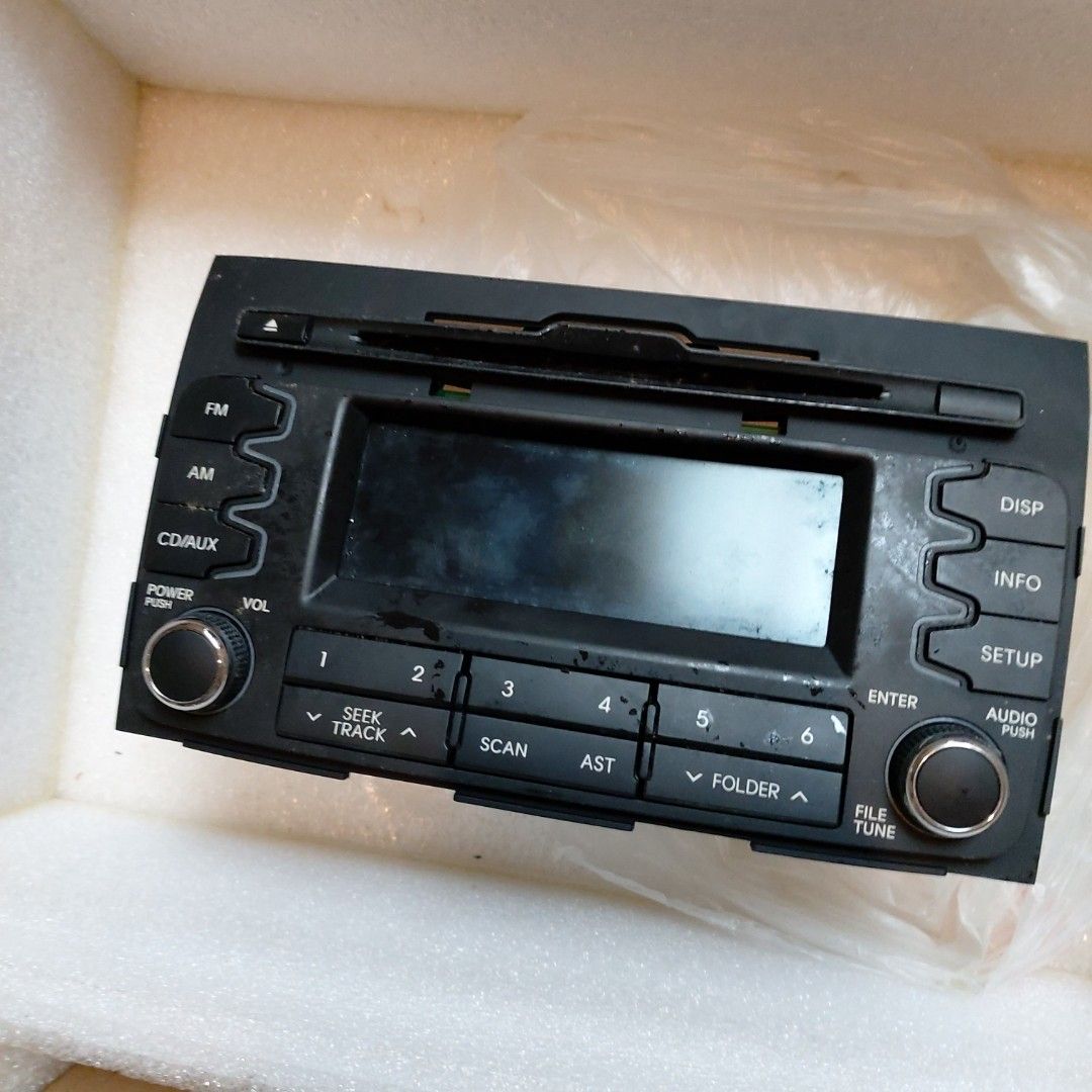 Head unit original Kia Sportage tape, Aksesoris Mobil di Carousell