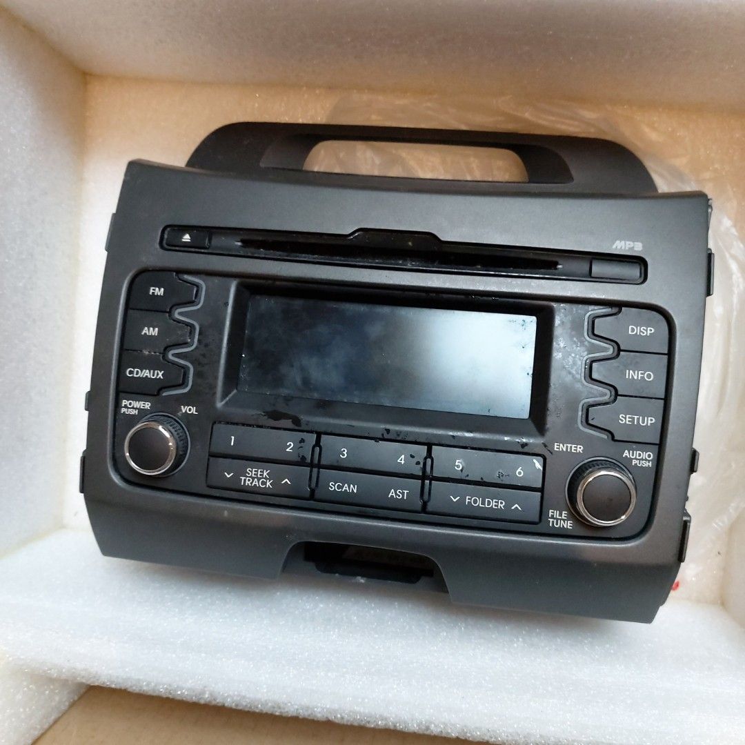 Head unit original Kia Sportage tape, Aksesoris Mobil di Carousell