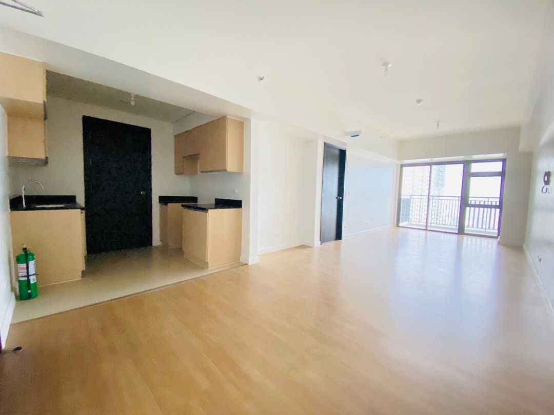 High park tower 2 on Carousell