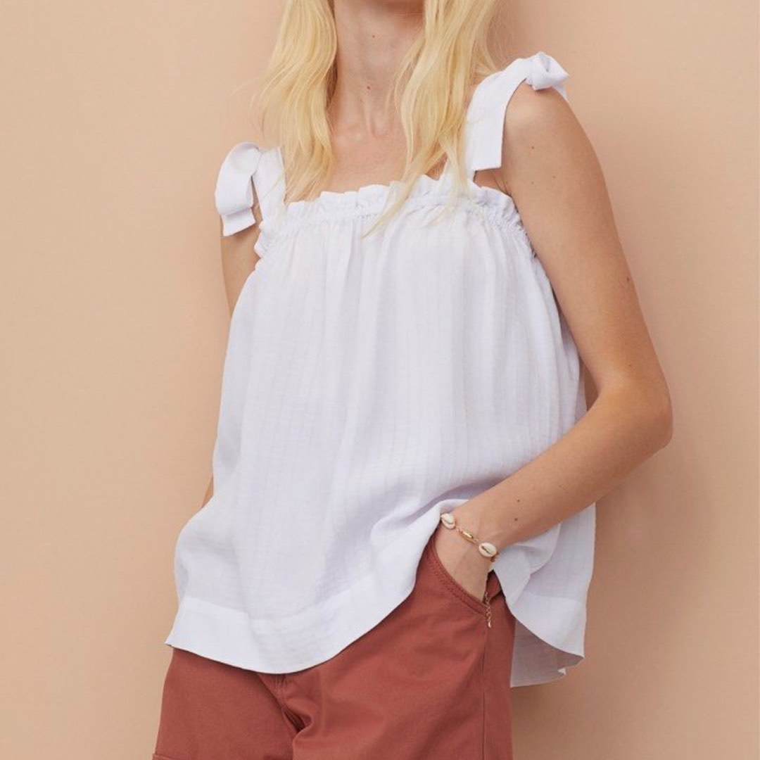 H&M Top, Women's Fashion, Tops, Blouses on Carousell