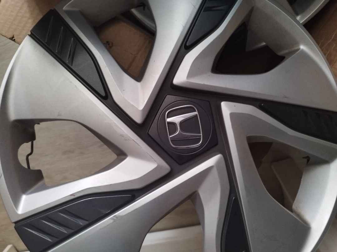 Honda Freed Rim covers, Car Accessories, Tyres & Rims on Carousell