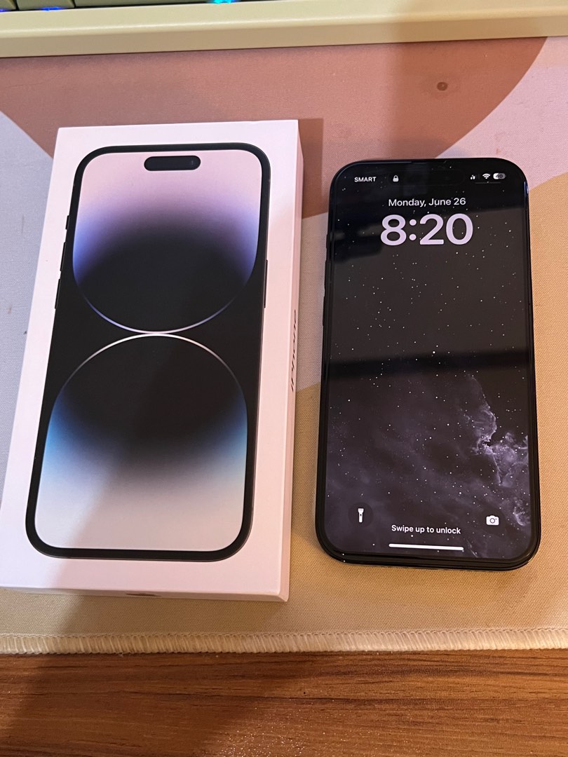 Almost Brand New iPhone 14 Pro 256gb Space Black (price is firm ...