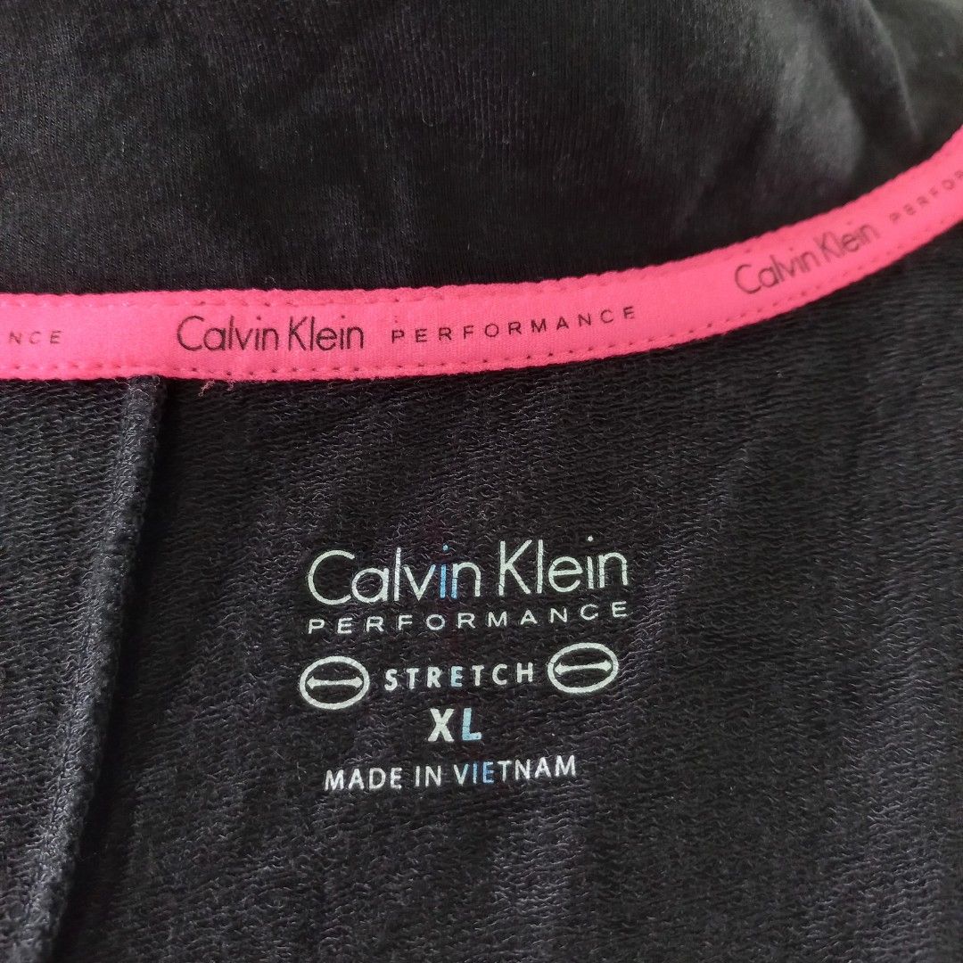 Jaket Calvin Klein Fesyen Wanita Pakaian Wanita Baju Luaran Di Carousell