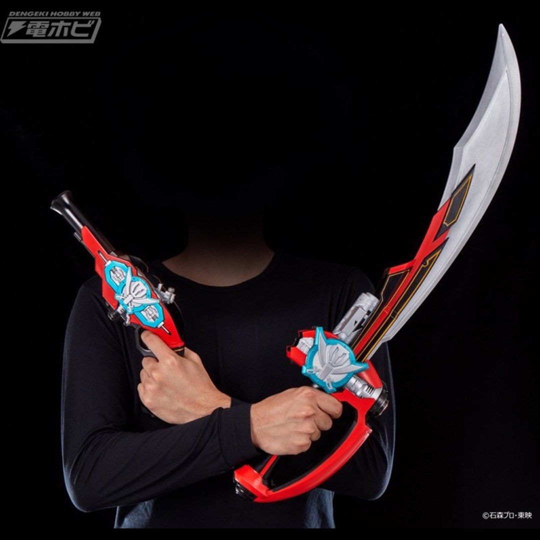 Kaizoku Sentai Gokaiger Gokai Saber & Gokai Gun Set Memorial Edition ...