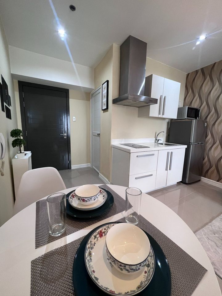 Knightsbridge Residences, Century City Makati on Carousell