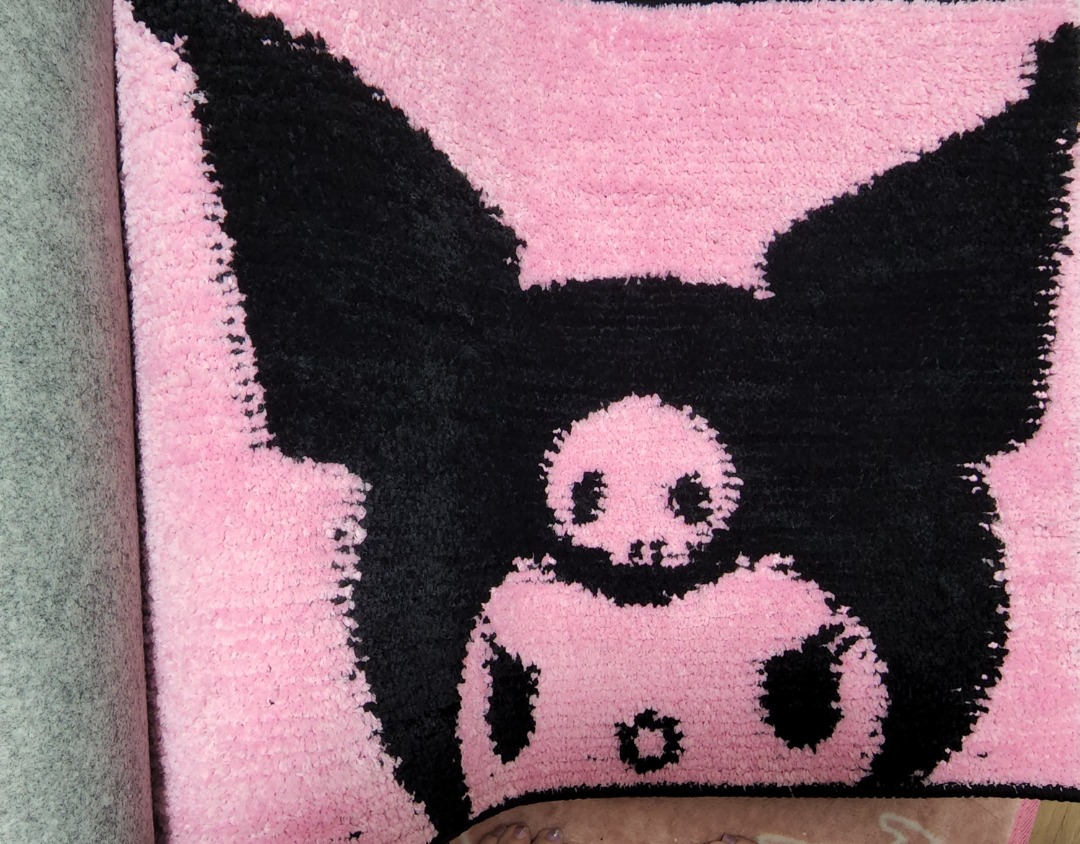 Kuromi & Baku kitchen floor mat, 傢俬＆家居, 家居裝飾, 地氊 - Carousell
