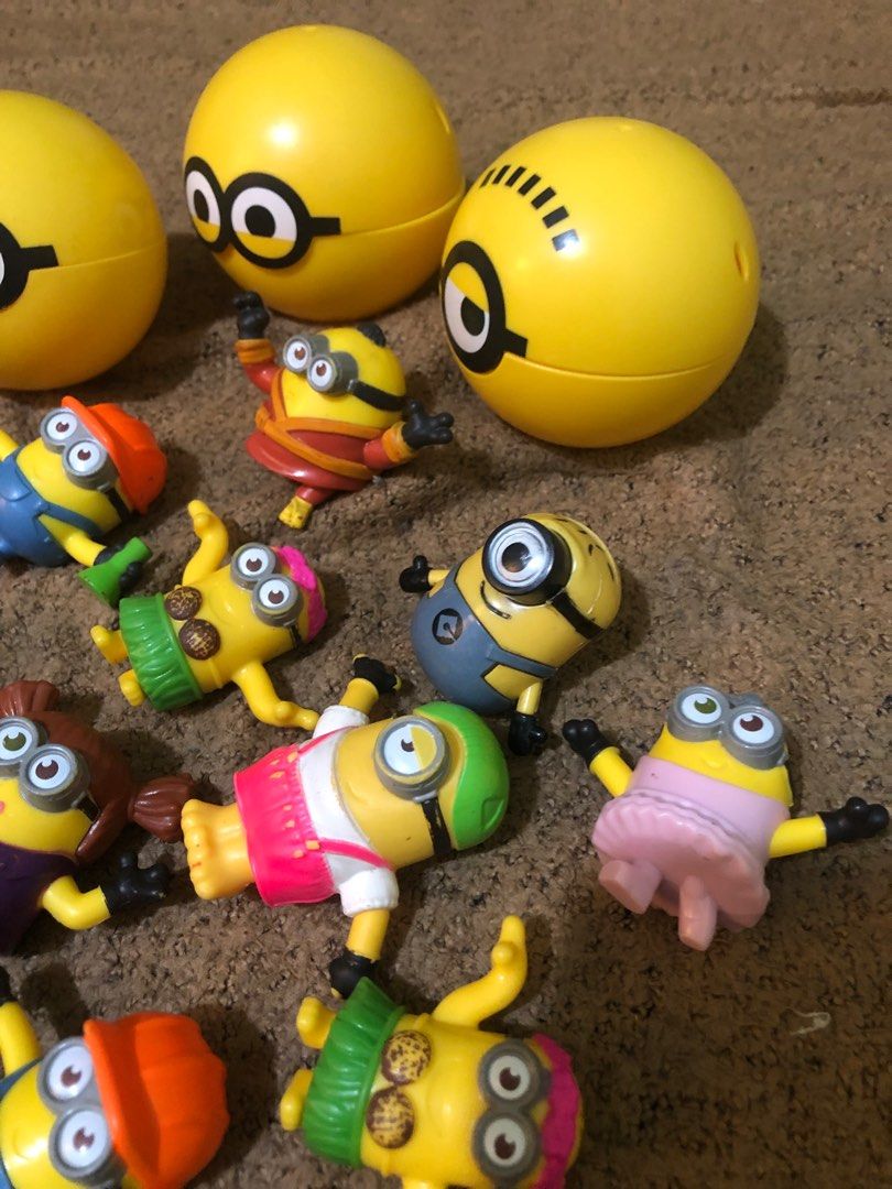 Lot set of Minions collectible figures, Hobbies & Toys, Toys & Games on ...