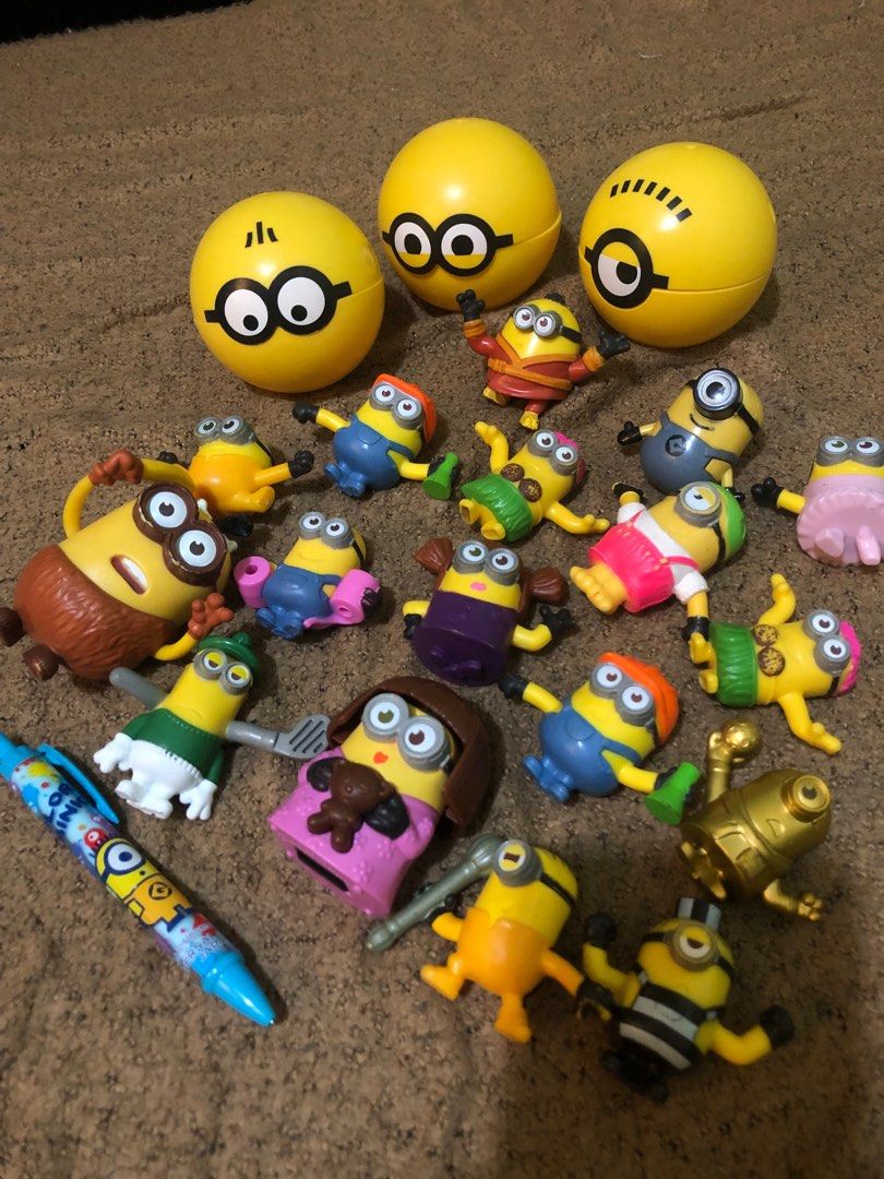 Lot set of Minions collectible figures, Hobbies & Toys, Toys & Games on ...