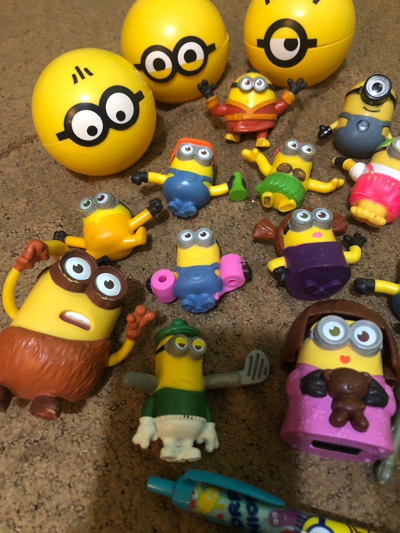 Lot set of Minions collectible figures, Hobbies & Toys, Toys & Games on ...