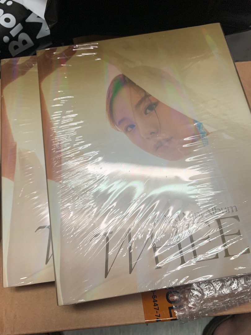 Mamamoo Wheein WHEE Album East Version Sealed, Hobbies & Toys ...