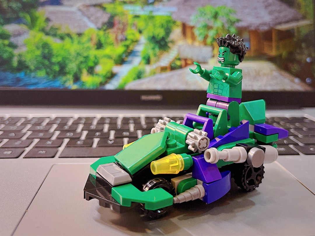 Marvel Super Hero Hulk with Vehicle Compatible with Lego Bricks ...