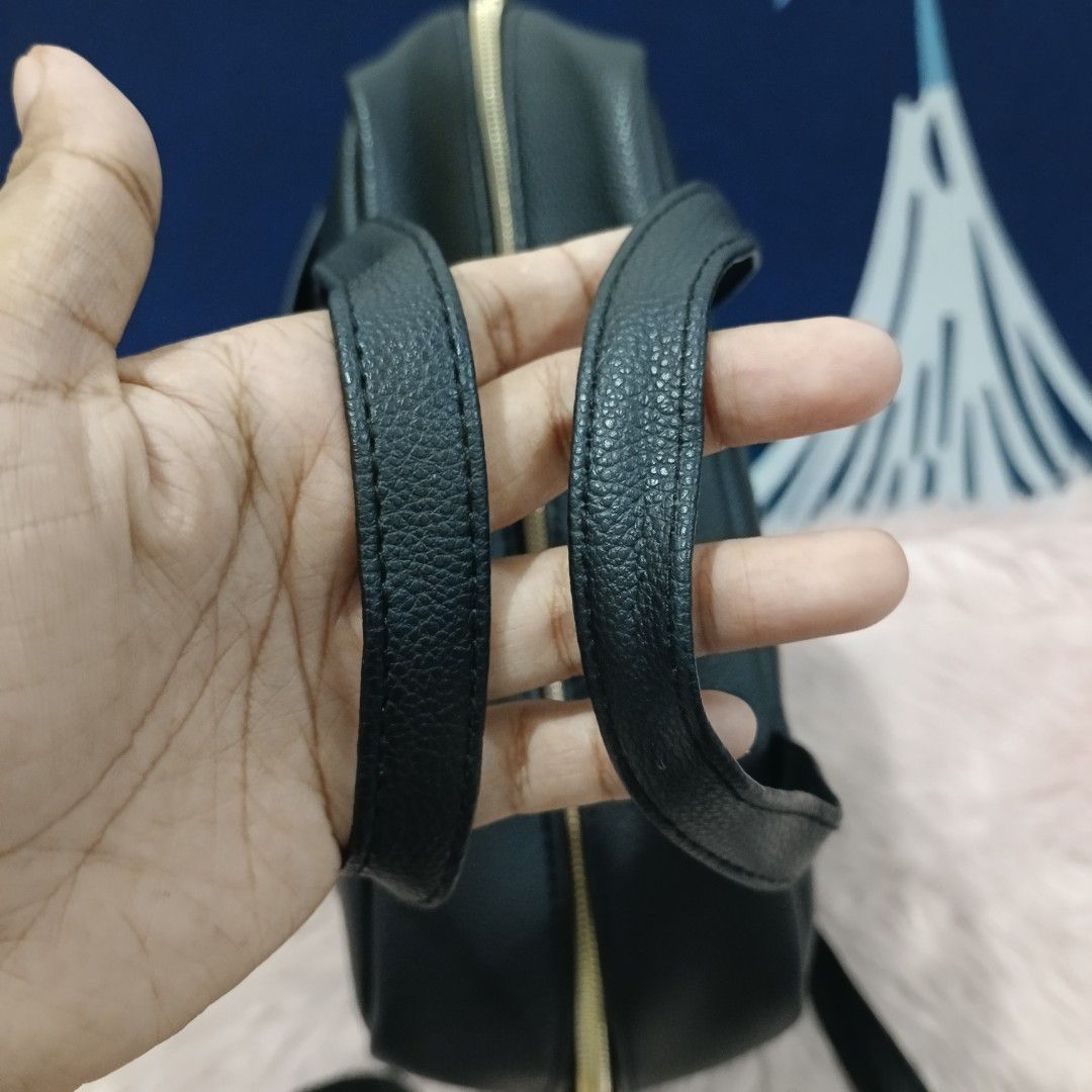 MARY QUANT TWO WAY BAG (JAPAN SOURCE), Women's Fashion, Bags & Wallets, Cross-body Bags on Carousell