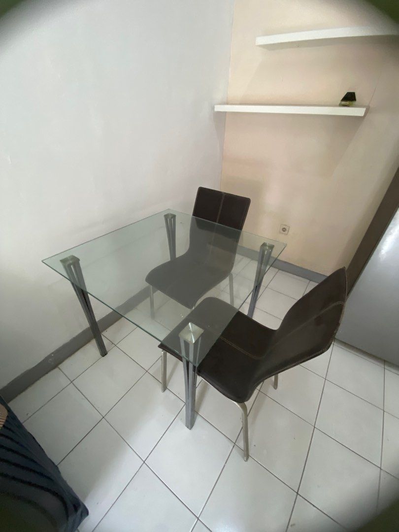 Meja Makan Minimalis Informa Kaca 2 Bangku, Perabotan Rumah di Carousell