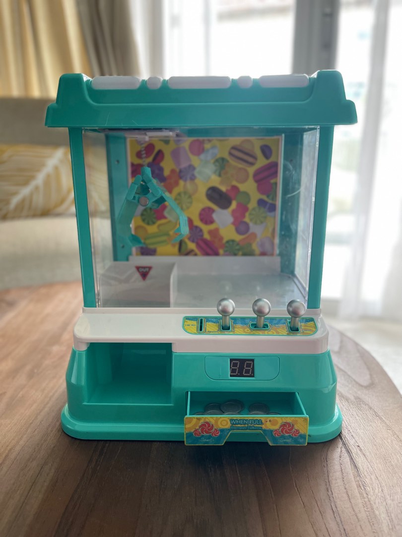 Mini Claw Machine, Hobbies & Toys, Toys & Games on Carousell