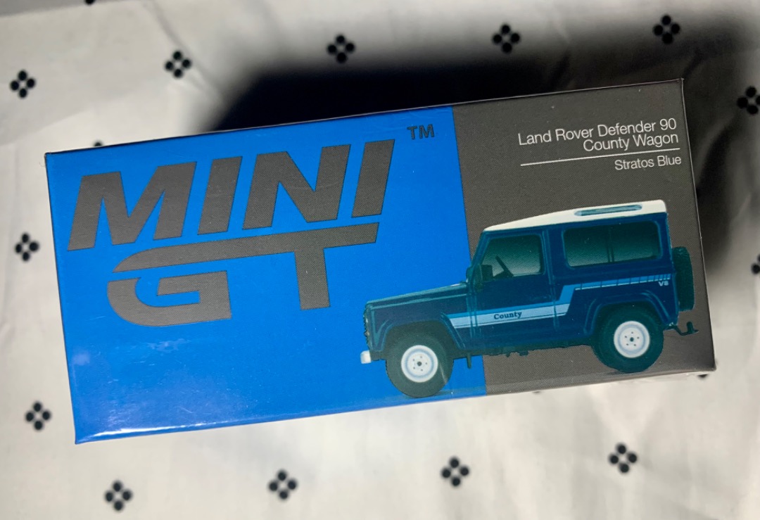 Mini GT 1:64 Land Rover - Defender 90 Stratos Blue SEALED, Hobbies ...