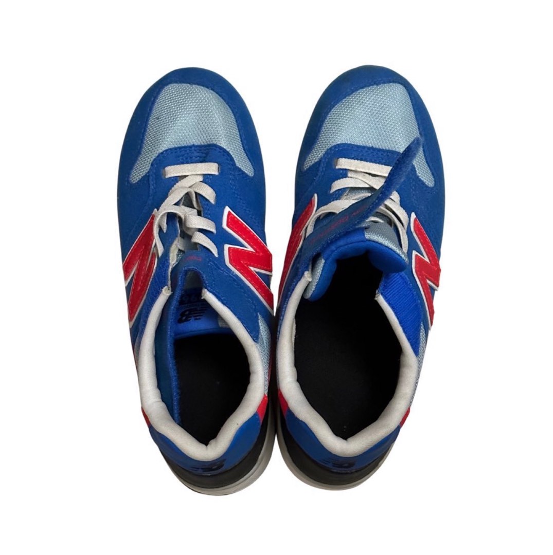 New Balance sneakers Like new! on Carousell