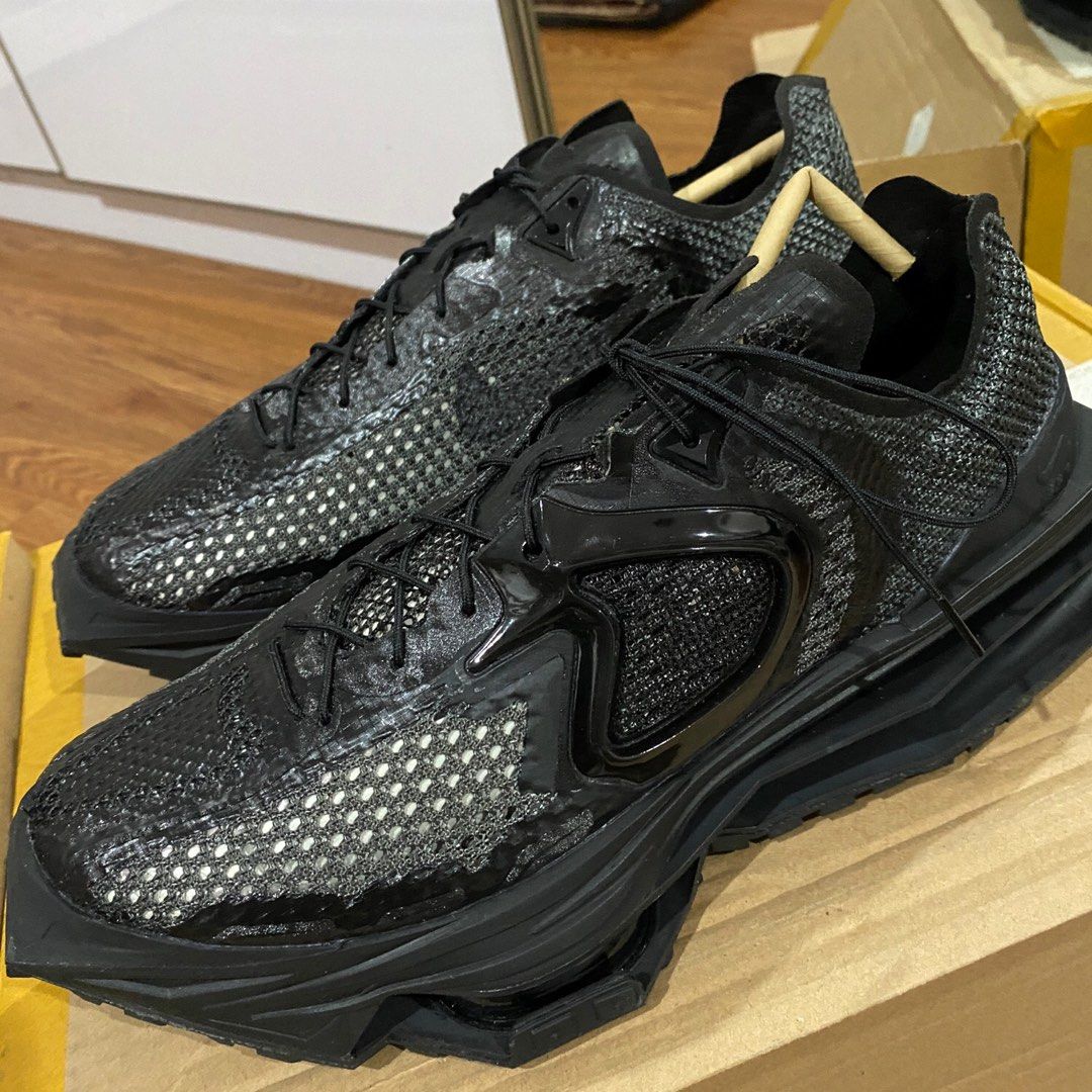 Nike ZOOM MMW 4, Fesyen Pria, Sepatu , Sneakers di Carousell